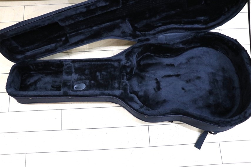 SKB SC18をレビュー。軽くて使いやすいアコギ用セミハードケース | 弾き語りすとLABO